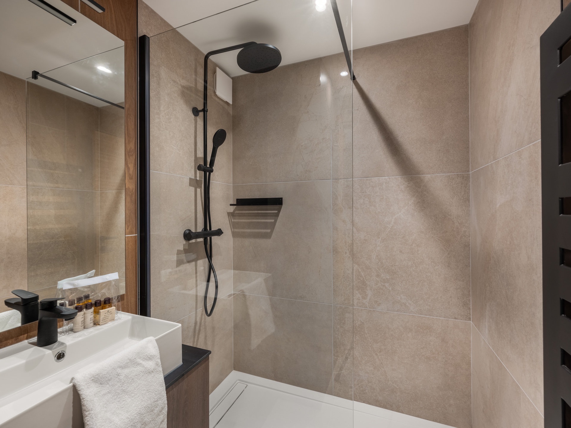 Location ROC DE PECLET 1 - 2324 - Appartement 3 pièces 6 personnes ...