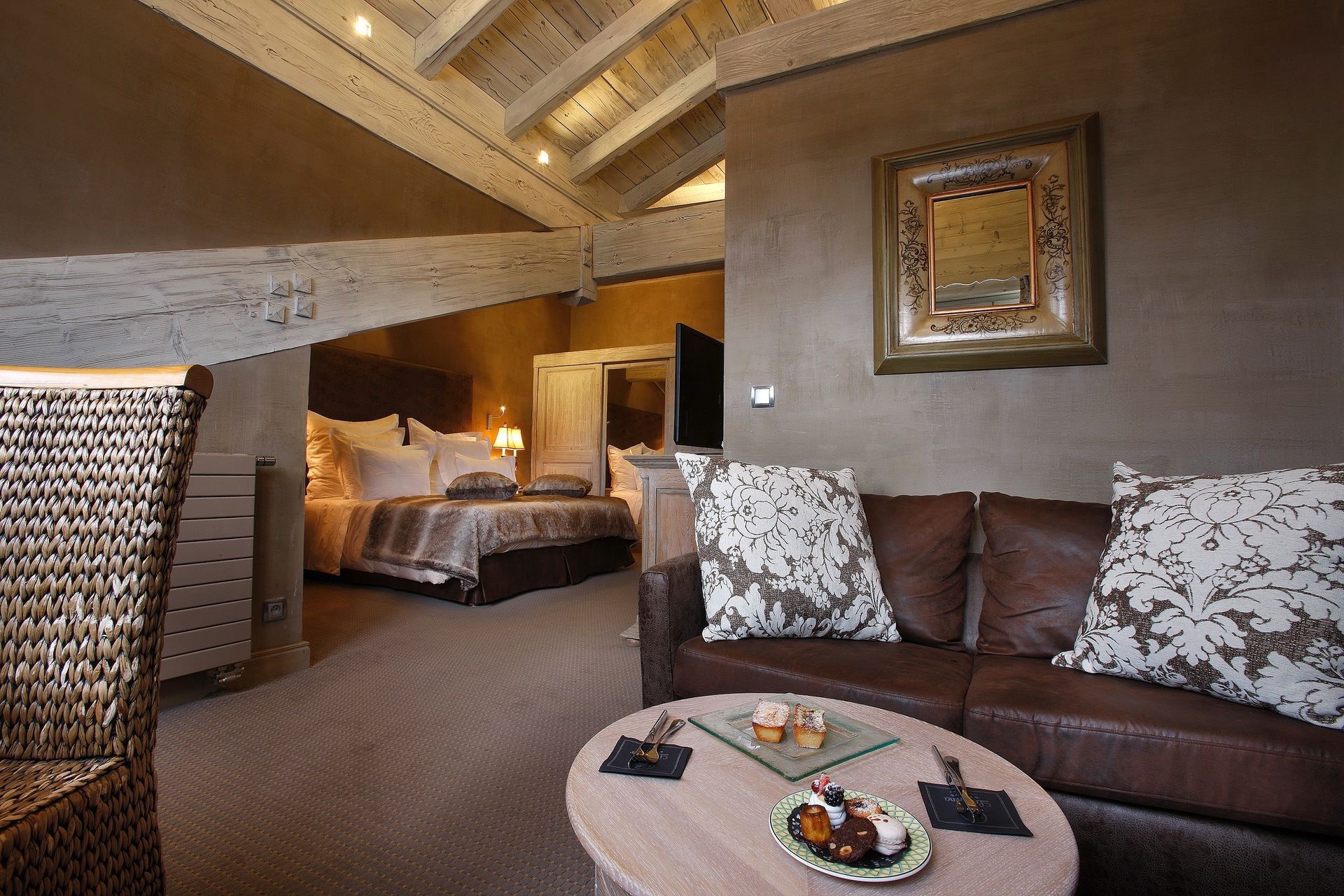 HOTEL LE LANA - Courchevel hotel head